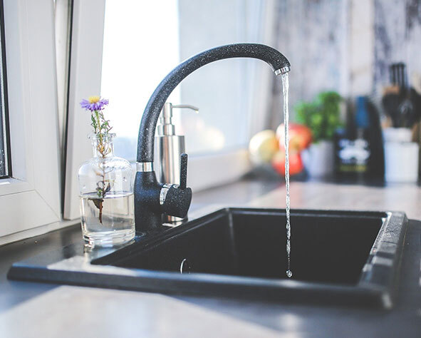 Filtr dealkalizujący do systemów przepływowych FilterLogic HM600 10 ...